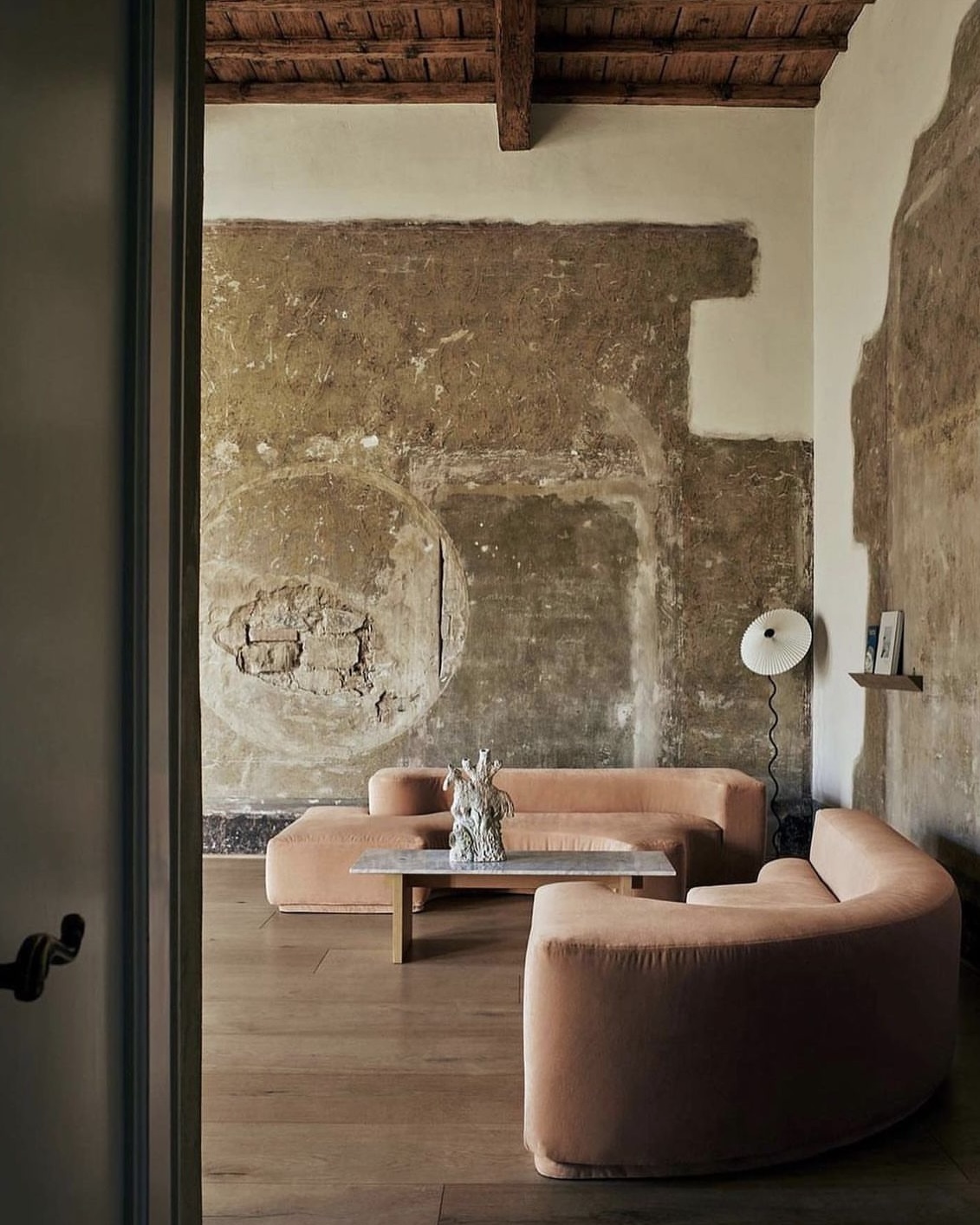 Los tonos tierra llegaron para quedarse - The Little Black Guide